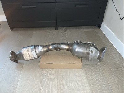 Genuine Nissan 2007-2012 Nissan Sentra - Converter & Pipe 20010-ET000 ...