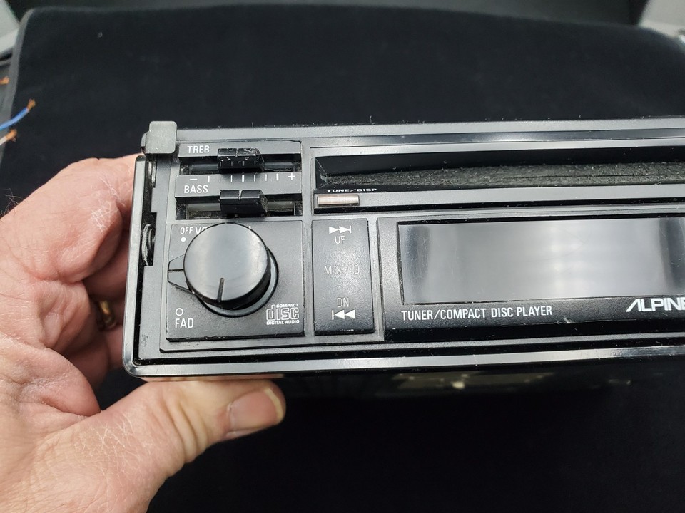 ALPINE CAR AUDIO STEREO AM/FM CD 7903 VINTAGE EQ RARE PULL-OUT 80s ...