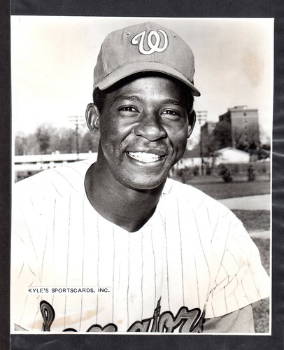 Hank Allen SENATORS UNSIGNED 7-1/2 x 9-1/8 ORIGINAL B&W STAFF PHOTO #1 ...