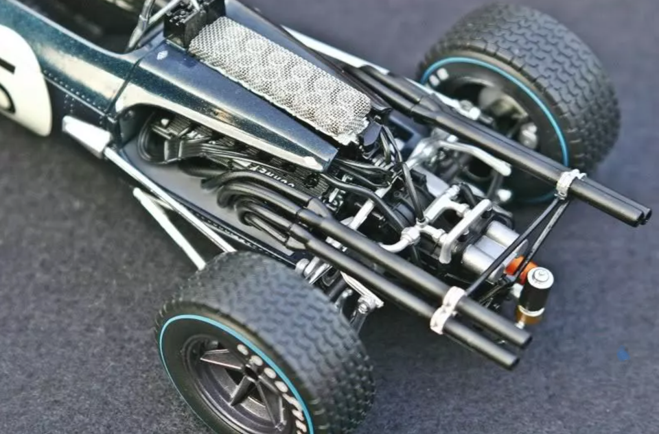 Ferrari Engine in 1967 Race Car w/Spoke Wheel Rims1:18SCALE CUSTOM ...