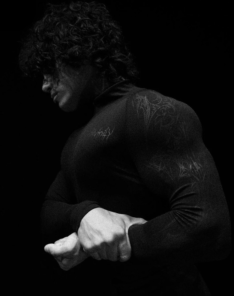 Breathe Divinity (SOLD OUT) Void Tech Vampire Hunter Zip-up Compression ...