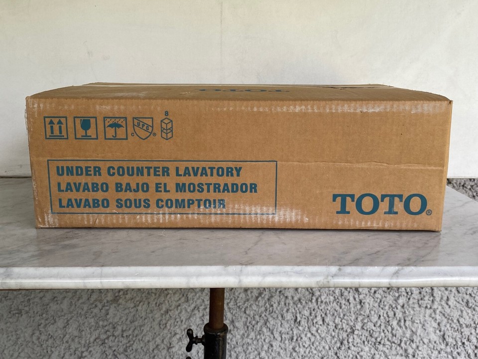 TOTO Atherton Under Counter Lavatory Basin Sink. Vitreous China 17 ...