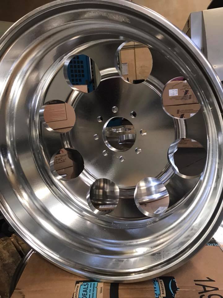 20" to 30" Custom Semi Dually wheels Ford F350/450 Dodge 3500 Chevy ...