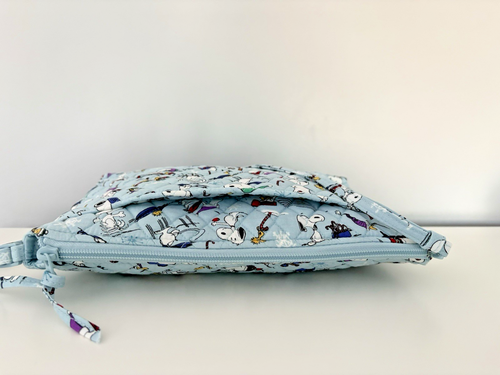 Vera Bradley Peanuts NWT Large Hipster SKI JUMP SNOOPY WINTER SKY ...