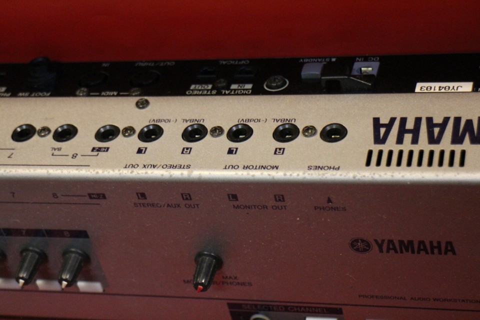 USED Yamaha AW16G Audio Workstation 16 Track Digital Recorder AW 16 ...