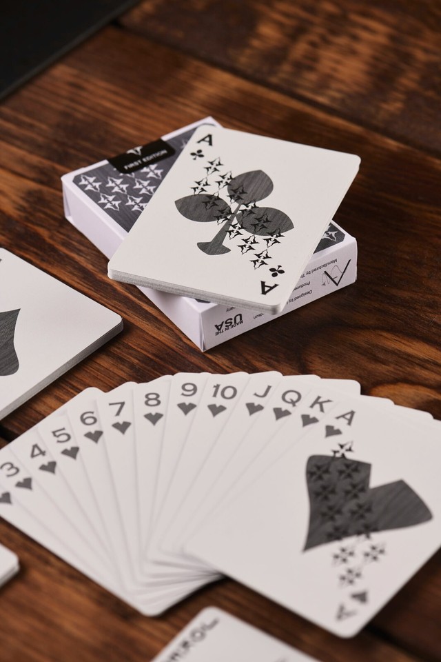 Playing Cards Bulk 144 Decks - Luxury - USPCC - Brand New - Poker Size ...