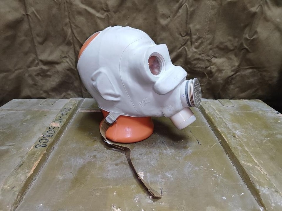 Vintage Soviet Russian USSR Military PMG Gas Mask EO-18 Nerekhta, Size ...