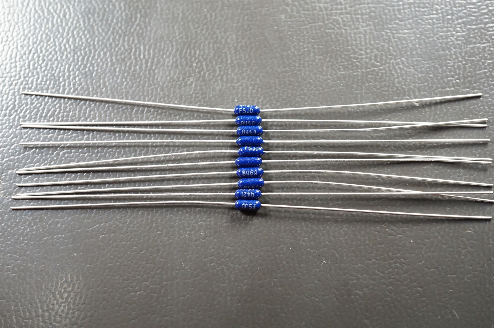 Lot of 10 RLR05C4421FS Vishay Metal Film Resistor 4.42k Ohm 125mW 1/8W ...