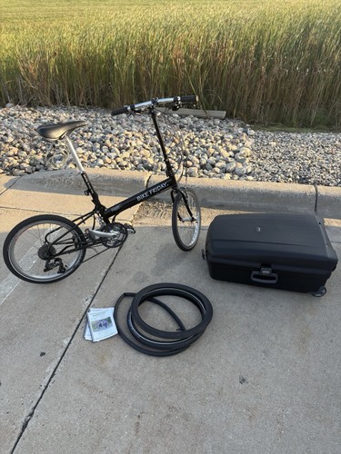 Bike Friday New World Tourist / Folding Bike With Case - US Made (Black ...
