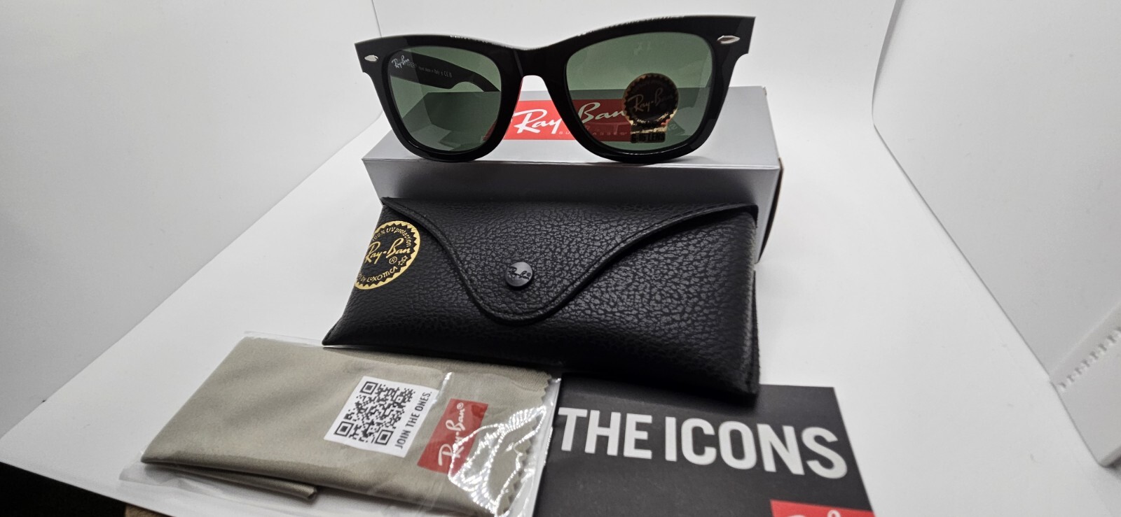 Ray-Ban RB2140 901 50mm Wayfarer Black With Green Lenses G15 Sunglasses