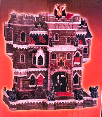 LEMAX Spooky Town Halloween Castle on Spooky Hill Lights/Sound 2002 ...