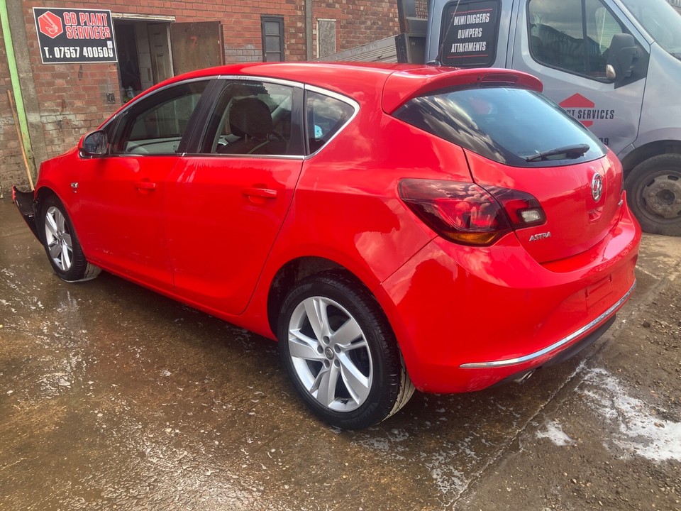 2015 vauxhall astra j 1.4 petrol x1 wheel bolt breaking x3 cars | eBay UK