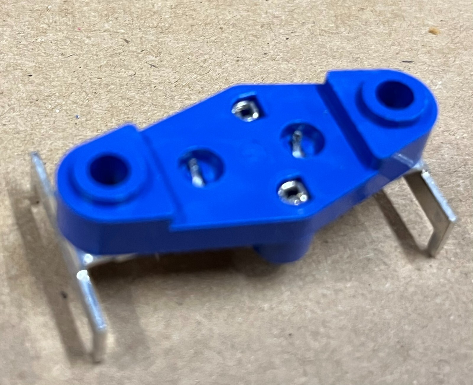 PROFESSIONAL QUALITY TO3 TO-3 TRANSISTOR SOCKETS LOT OF 20 PIECES MADE ...