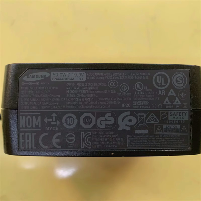 SAMSUNG LCD Monitor Power Supply AC Adapter BN44-01014A 19V 59W | eBay