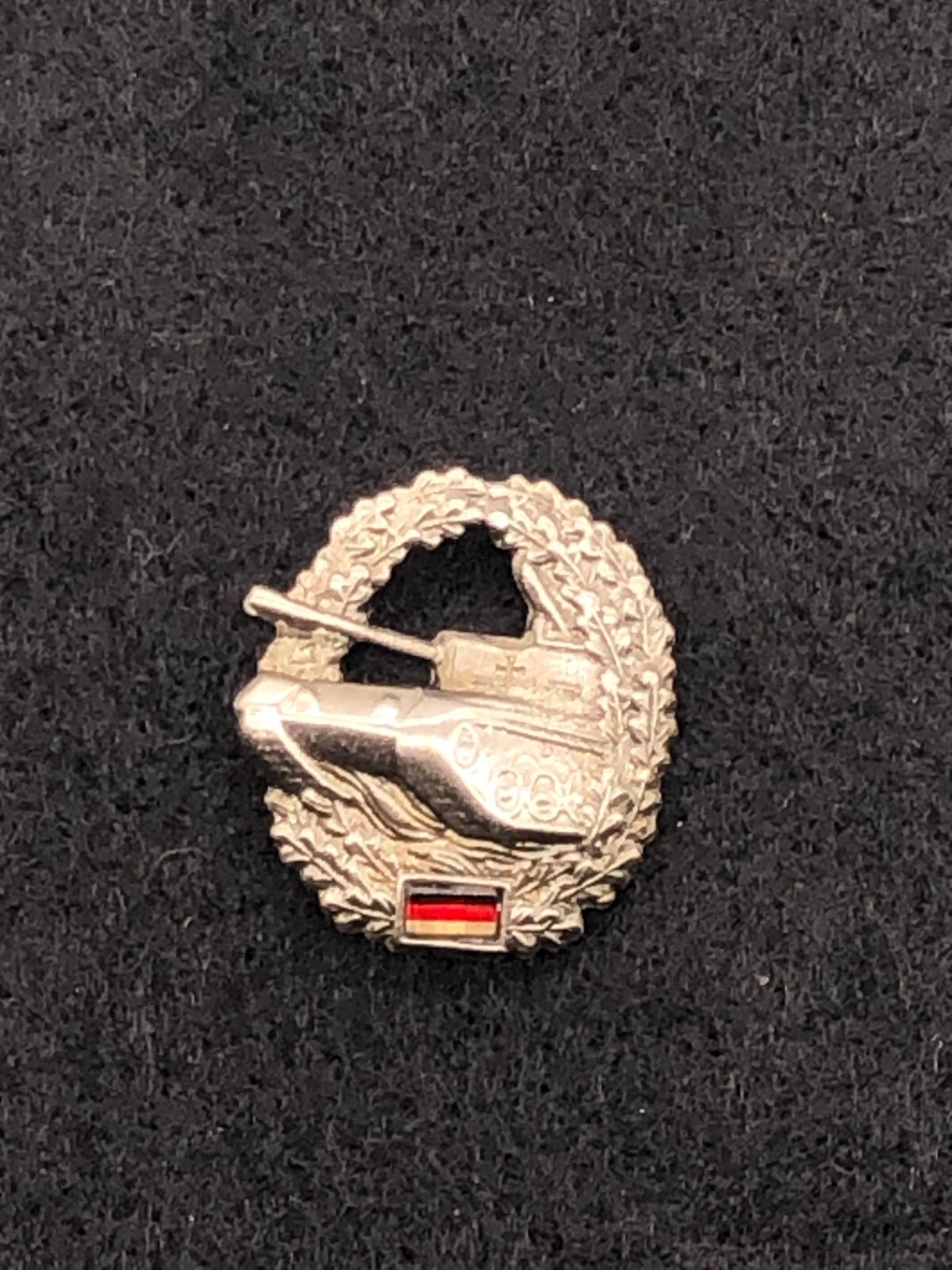 Vintage West German Military Beret Branch Insignia - Armor | eBay