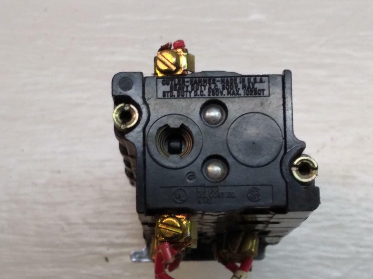 Cutler Hammer Selector Turn Knob w/ 4 Cutler Hammer 10250T1 Eaton ...