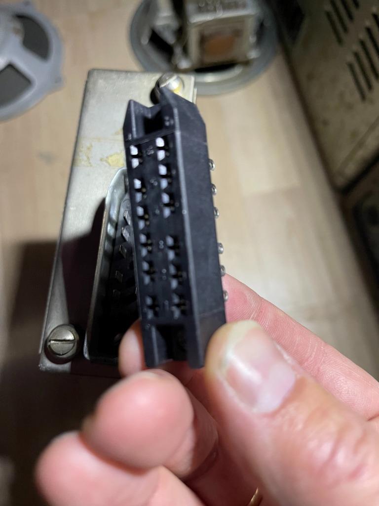 1 plug connector 12pin Neumann Siemens Telefunken Maihak vintage V72 ...