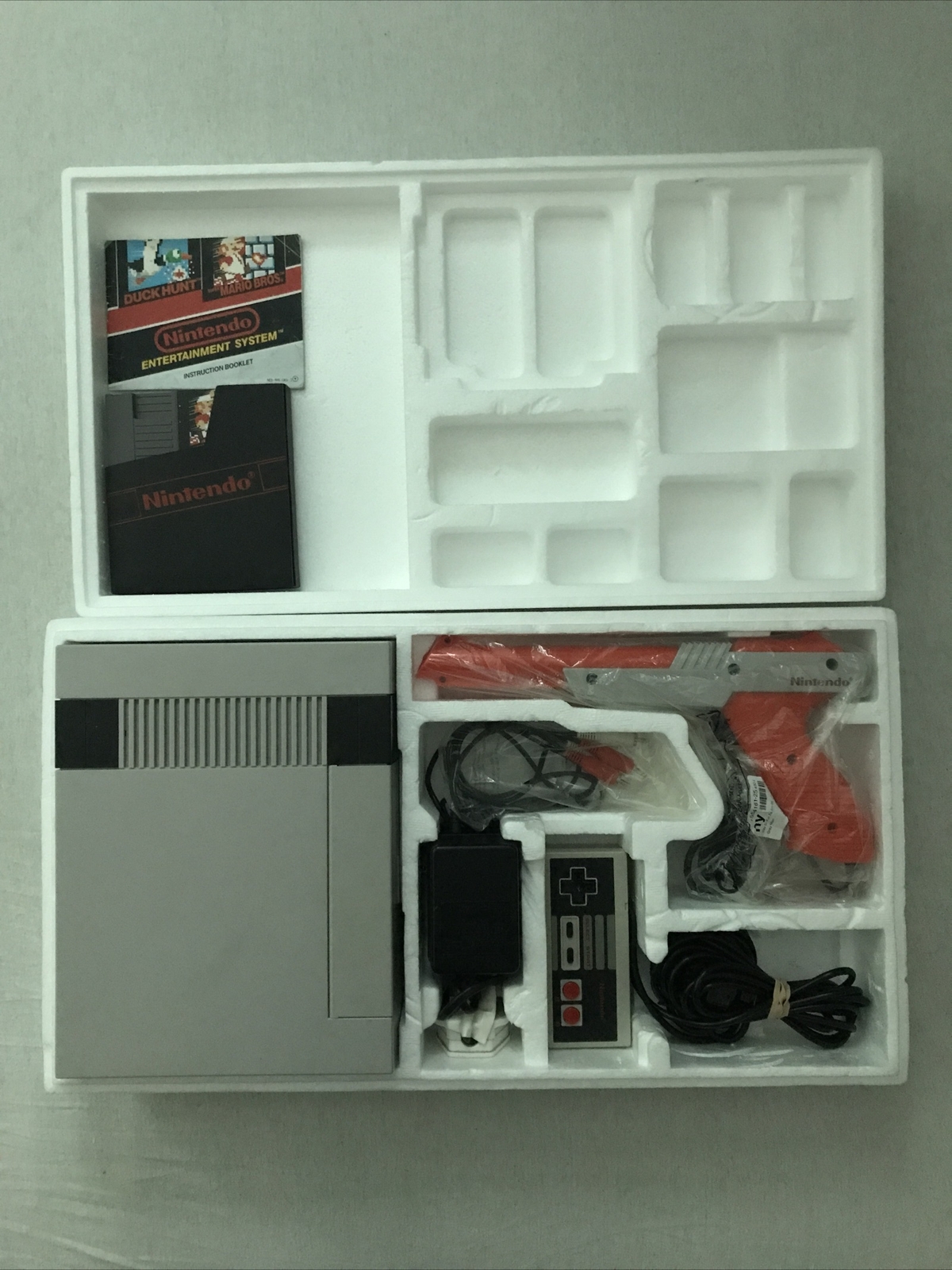 Nintendo Entertainment System NES-001 Action Set White Console ...