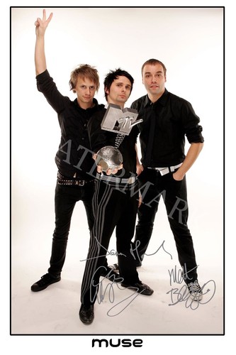 Muse band signed 12x18 inch photograph poster - Showbiz - Simulation ...