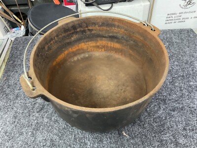 Vintage Cast Iron Dutch Oven | eBay