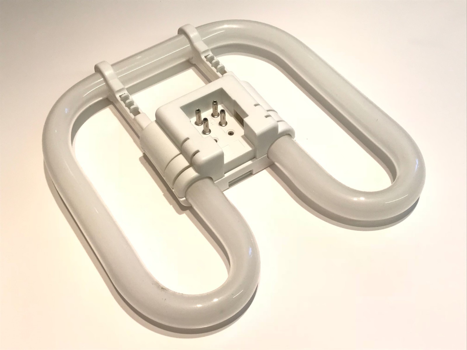 2D Energy Saving Fluorescent Tube Lamp Bulb- 16W 2 Pin Or 4 Pin Warm or ...