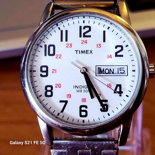 Timex Men's Easy Reader silver expansion watch with indiglo | eBay