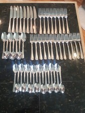 Tomodachi+Ells+by+Hampton+Forge+56+PC+Flatware+Set+Wave+2+Cherry for ...