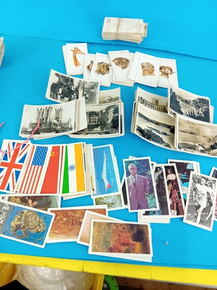 HUGE Job Lot VINTAGE Cigarette Trade Cards Dogs Trains Aircraft Flags ...