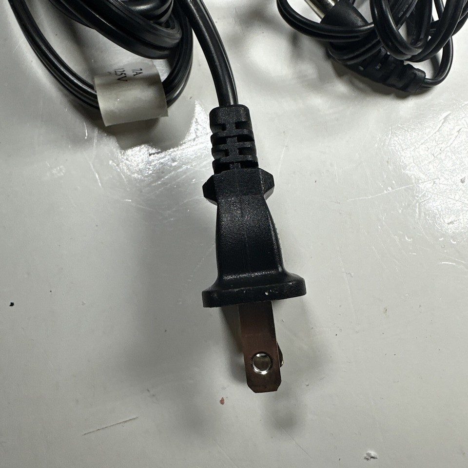 Cricut Personal Electronic Cutter Machine CRV001 w/ Power Supply Tested ...