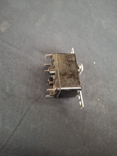 White Rodgers 90-370 Fan Relay Rbm Type 184 Heavy-duty Enclosed -New ...