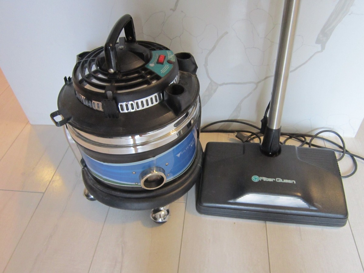 Filter Queen Majestic 360° Vacuum Cleaner Model 112A Works Filter Queen Majestic 360° Vacuum Cleaner Model 112A Works