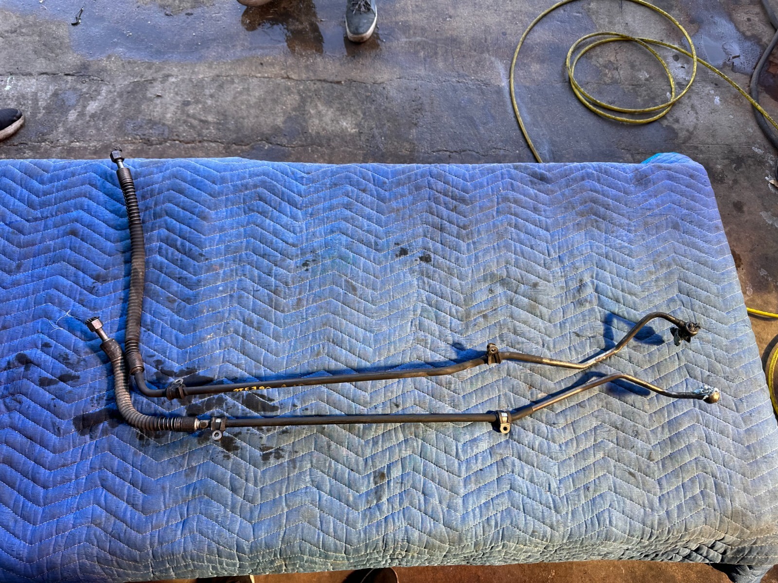 05-06 Mercedes E320 CDI AUTOMATIC TRANSMISSION OIL COOLER PIPE HOSE ...