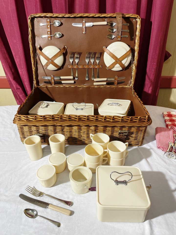 1940 ~ 1950s Wicker Picnic Basket Sets 6 100% Org. Bandalasta Coracle ...