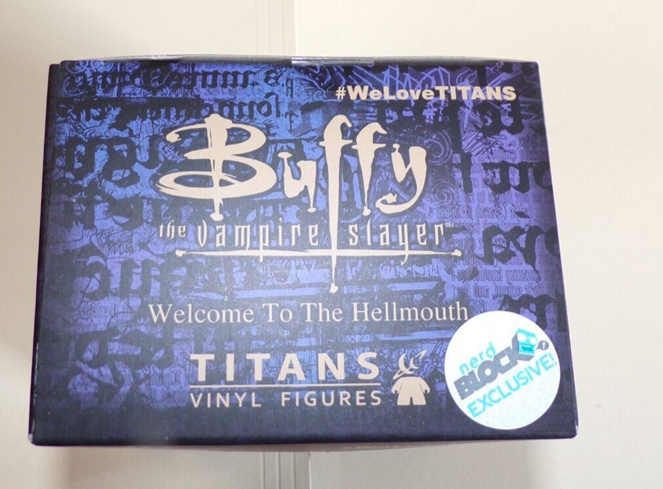 Buffy Vampire Slayer Spike Black Shirt Titans Vinyl Figure Nerd Block ...