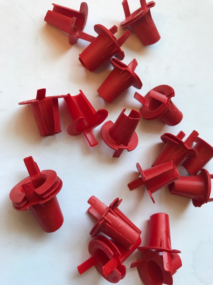 MM PLASTIC MFG CO INC PLASTIC WIRE BUSHINGS NO. 0 MM QTY 17 | eBay