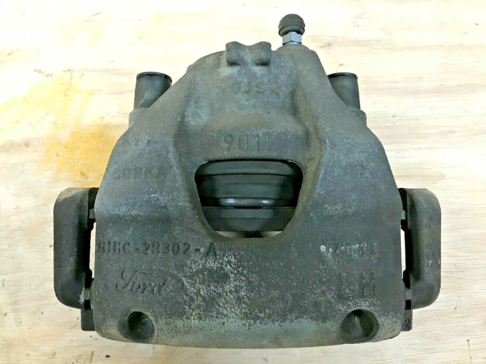 BRAKE CALIPER FIESTA PASSENGER SIDE FRONT 2017 2018 2019 2020 2021 H1BC ...