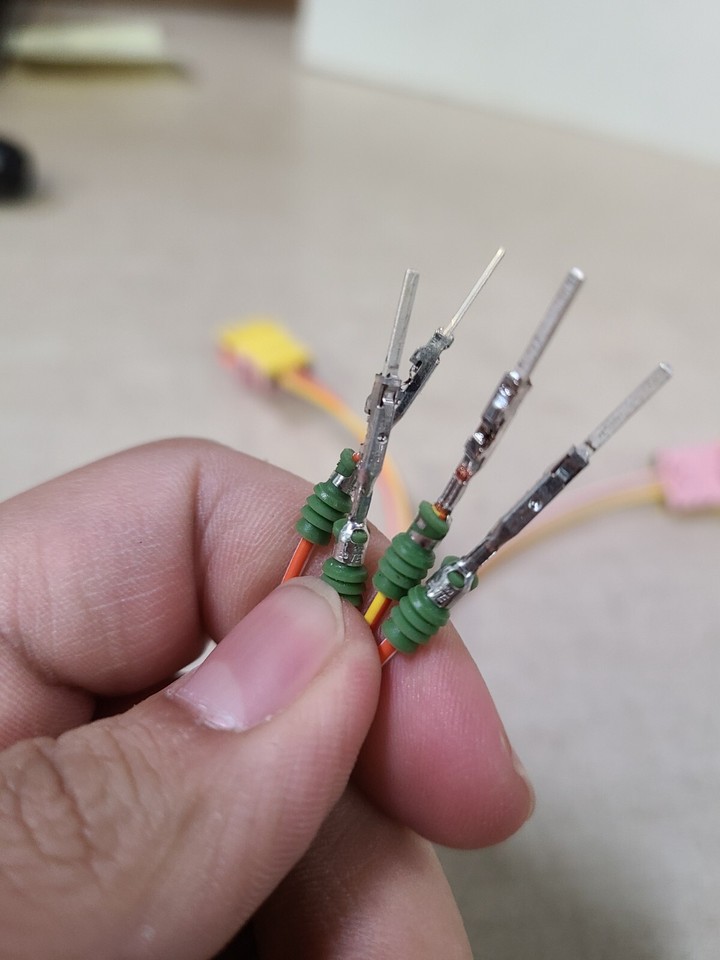 Lot of 2 Delphi PBT GF15 2 Pin Female Connector | eBay