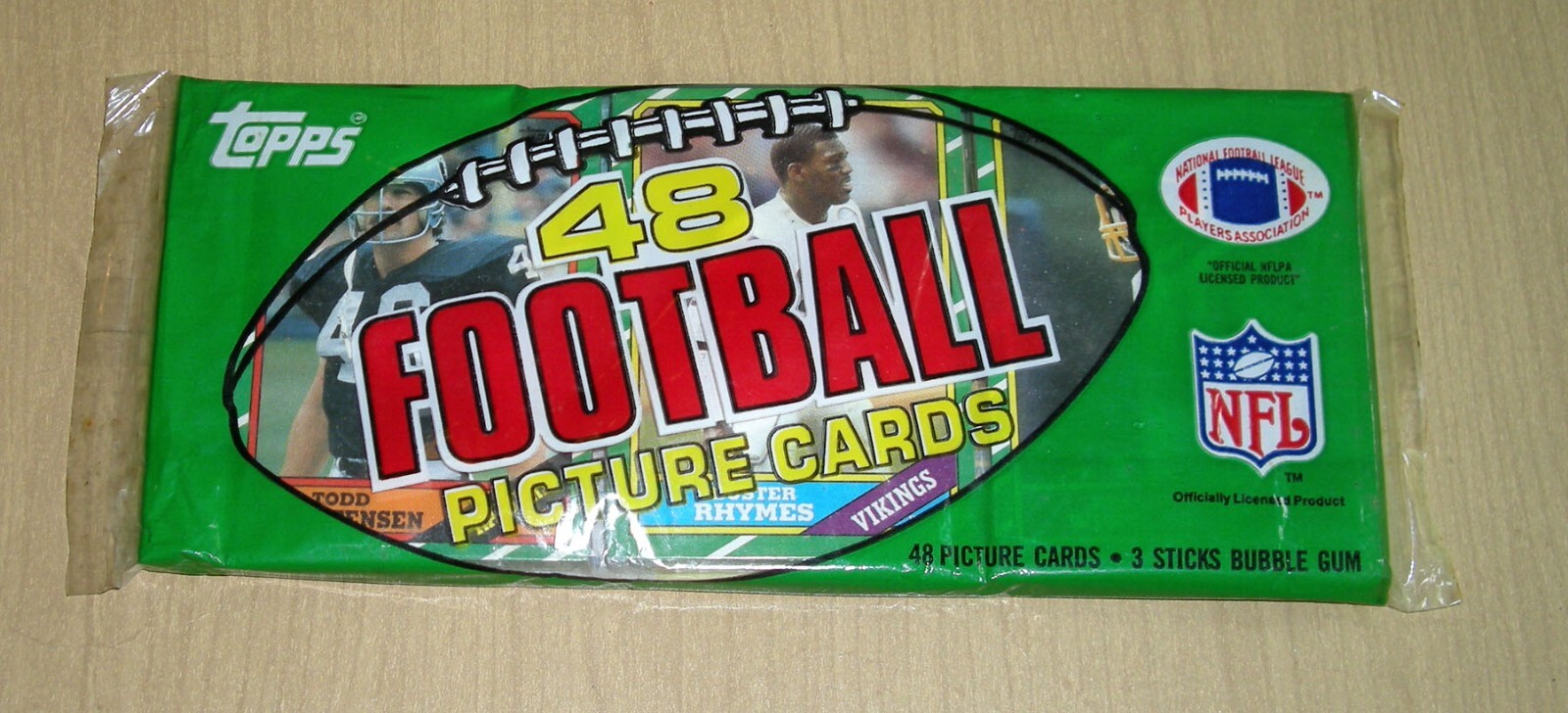 1986 Topps football sealed Grocery rack pack 48 cards possible Jerry ...