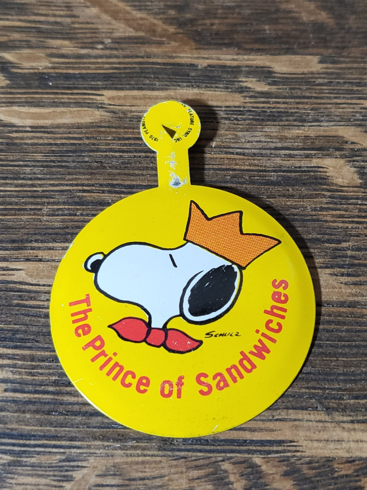 VINTAGE PEANUTS SNOOPY"THE PRINCE OF SANDWICHES" CLIP ON METAL BUTTON ...