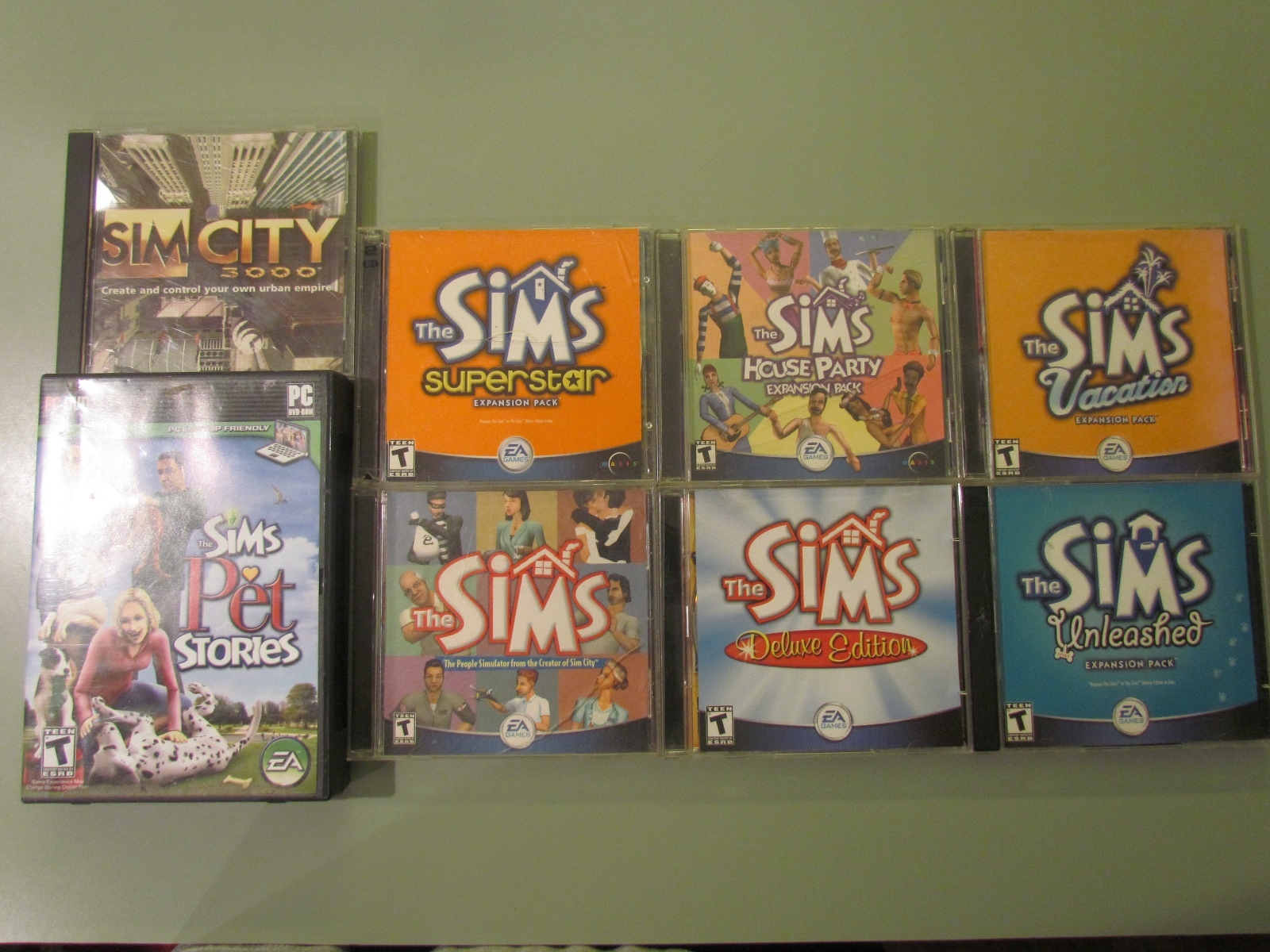 PC 8 LOT THE SIMS CD ROM DELUXE UNLEASHED SUPERSTAR VACATION PET HOUSE ...