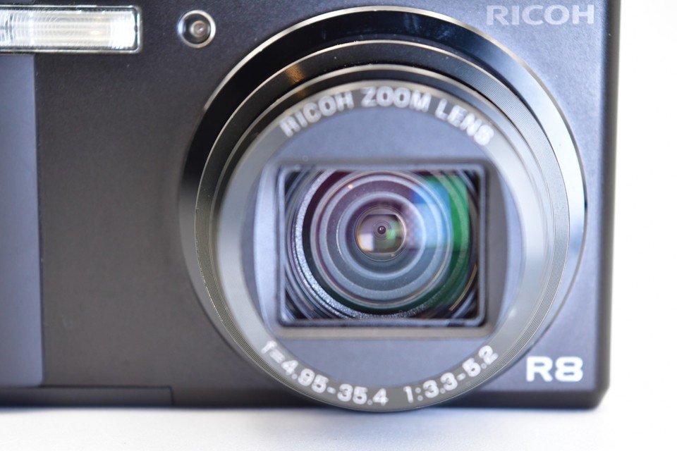 ⏯️Excellent +5] RICOH R8 Black 10.0MP CCD Compact Digital Camera From ...