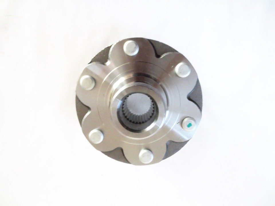 Toyota Tacoma Pre-Runner Front Wheel Hub With KOYO Bearing & Seal Set ...