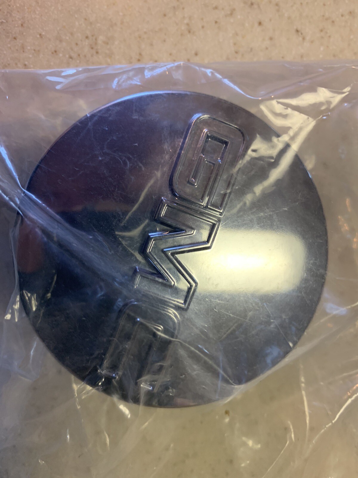 RARE NOS GMC Acadia OEM Center Caps Set Of 4 Part# 9595010 Polished ...