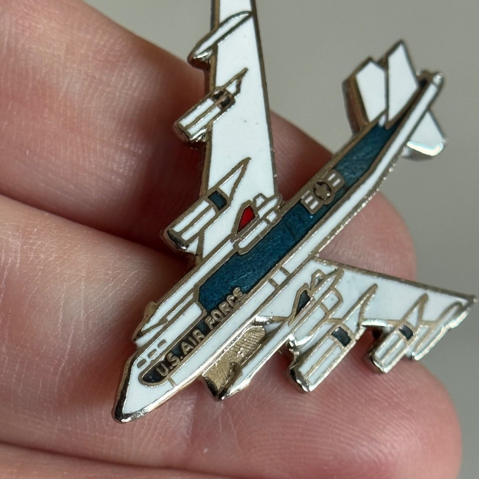 Vintage B-52 Bomber United States Air Force USAF Jet Lapel Pin ...
