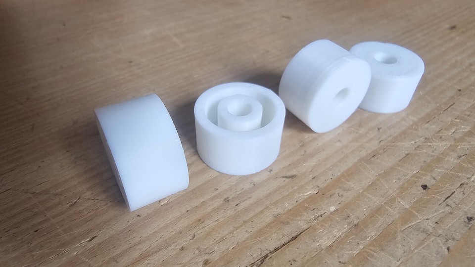 20 Round Spacers for Curtain and Blind Bracket NEW heavier duty! 18mm x ...