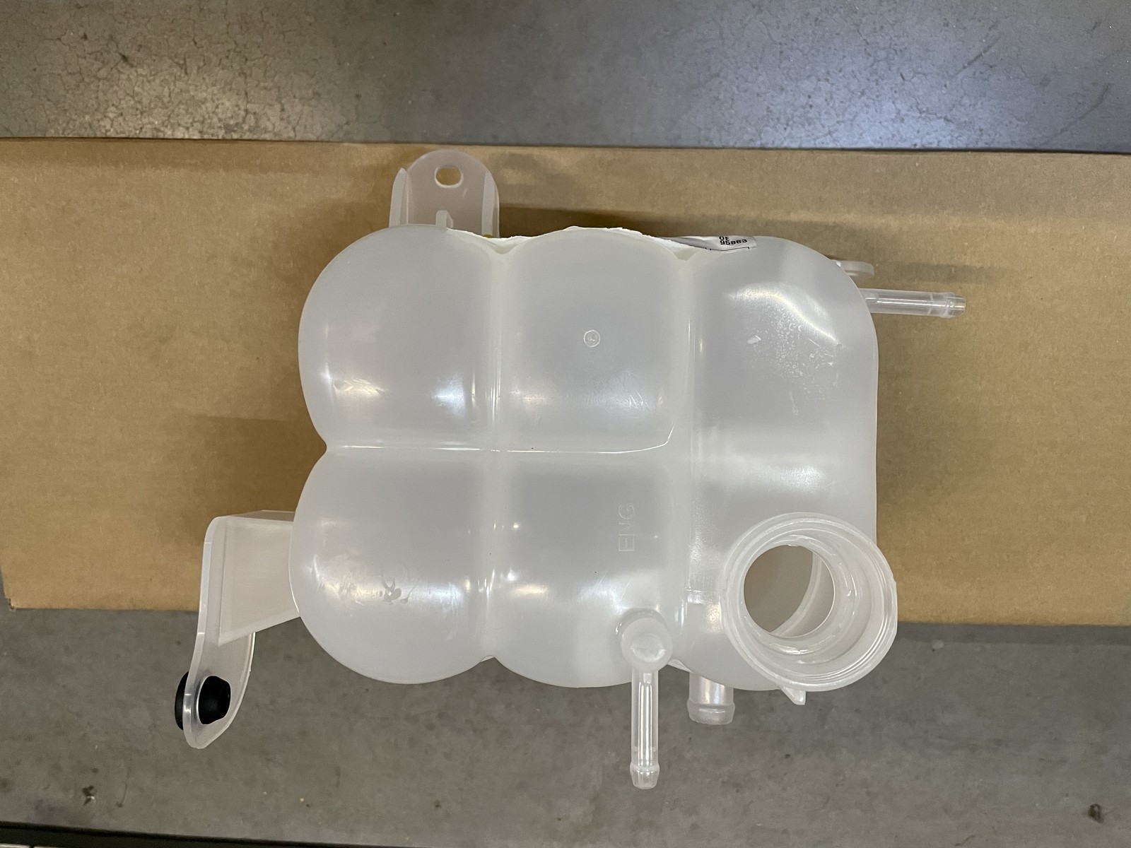 2020-2024 Chevrolet Silverado Sierra 6.6 Gas Coolant Bottle Tank ...