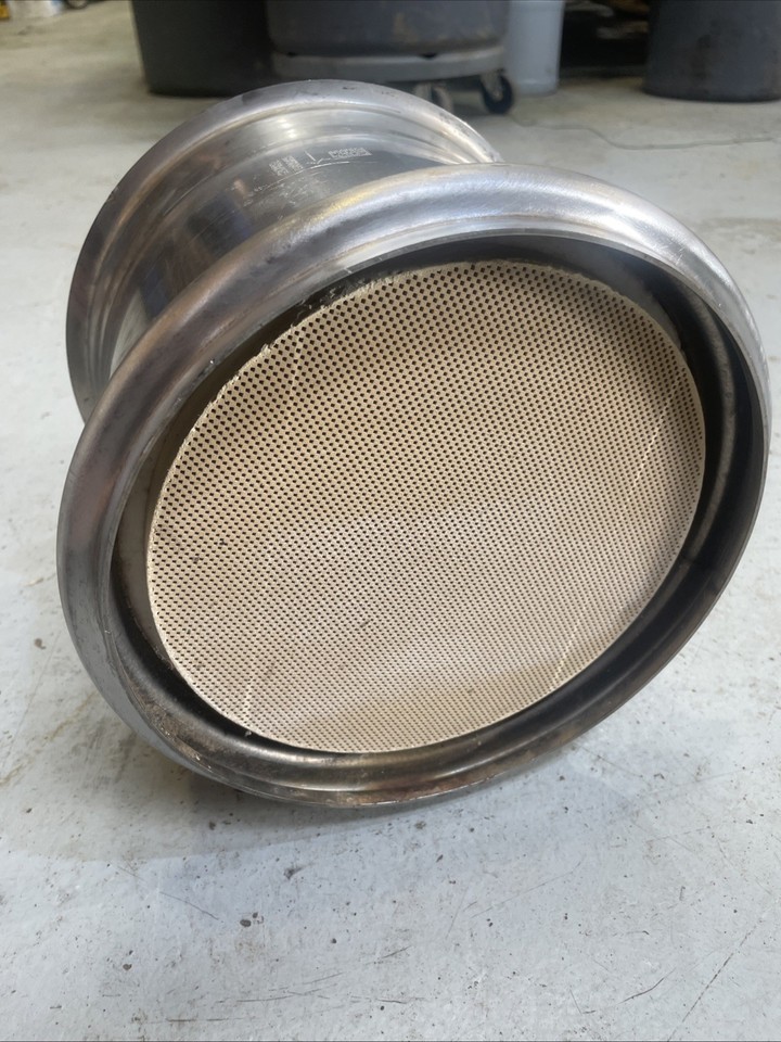 John Deere Diesel Particulate Filter RE566858 Fits 5045E, 5055E, 5065E ...