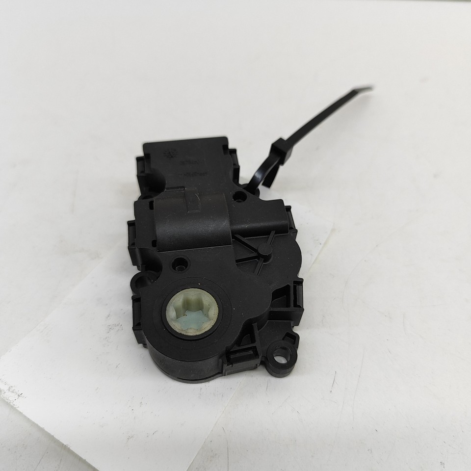 MERCEDES-BENZ GLE W167 Interior Heater Flap Actuator 410478280 2022 ...