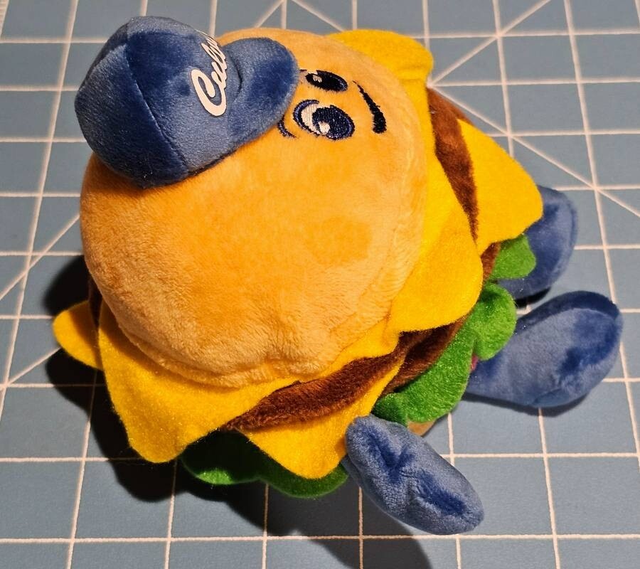 Culver's DELUXE BURGER Stuffed Promo Plush Toy 40th Birthday Limited ...