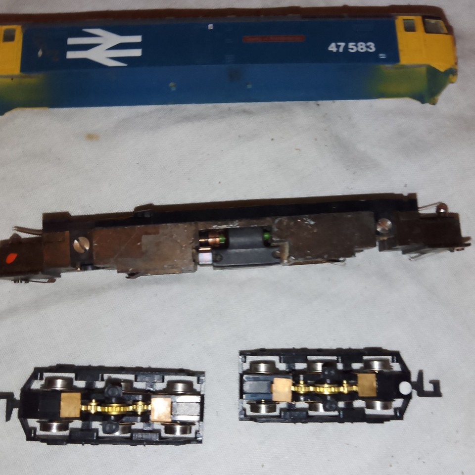 N Gauge Class 47 Locomotive County of Hertfordshire, Model 47 583 | eBay UK